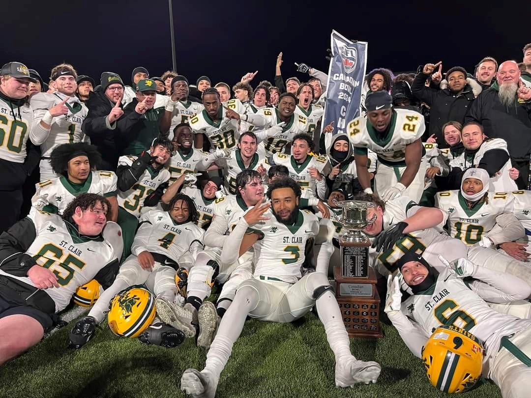 St. Clair Saints football team wins Canadian Bowl