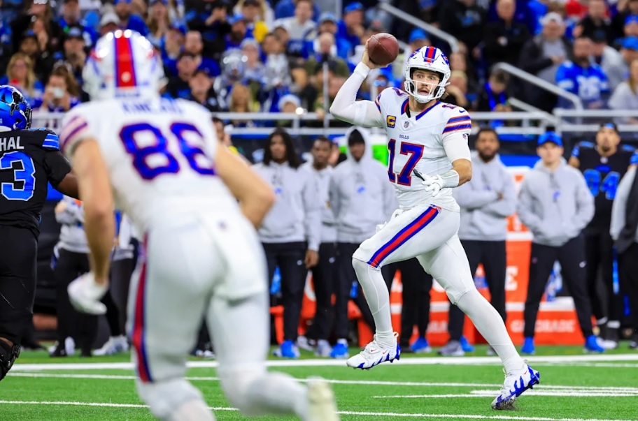 Allen, Bills hold off Lions in heavyweight showdown