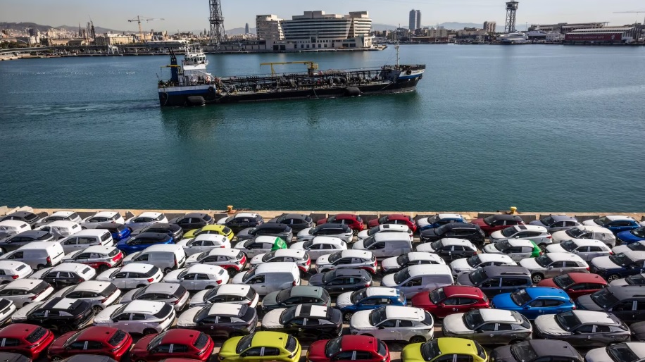 Trump sets Wednesday press conference for auto tariffs, White House says